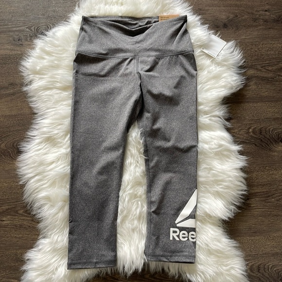 Reebok | Pants & Jumpsuits | Reebok Skinny Capri Capri High Rise | Poshmark